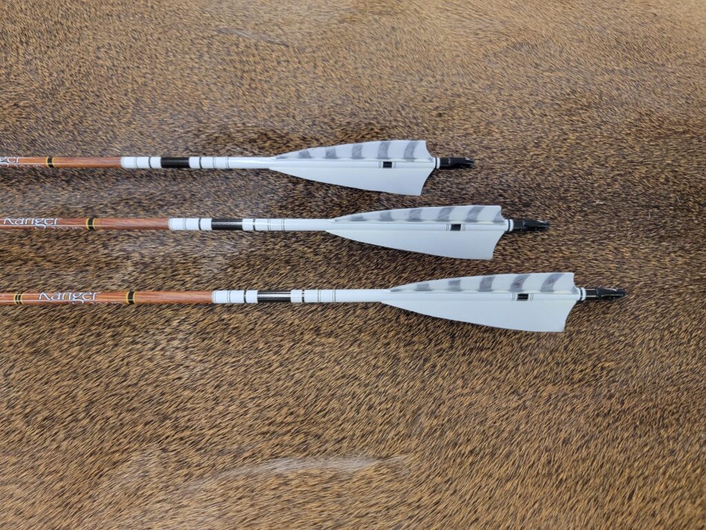 Traditional 12 White with Black Crests Ranger Wood Grain Carbon Arrows ...