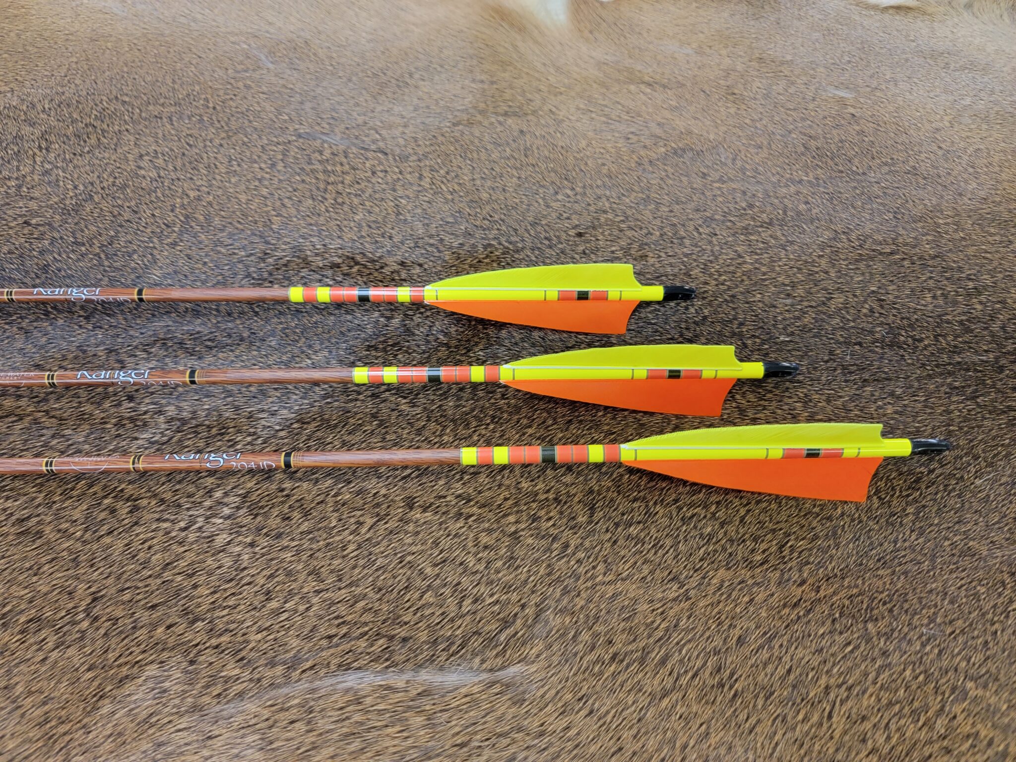 Traditional 8 Flo Yellow with Orange Crests Ranger Wood Grain Carbon ...